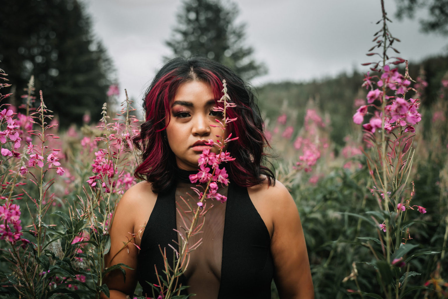 Wildflower Outdoor Boudoir | Into the Wild with Angela - wildirisphoto.com
