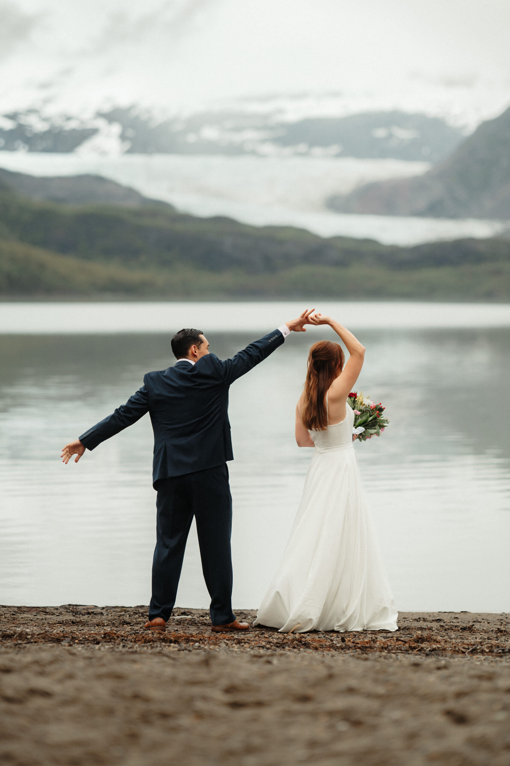 Rainy Juneau Wedding Portraits with a Rainbow - wildirisphoto.com